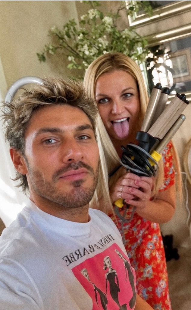 Britney Spears debuts chic new hairstyle—courtesy of Chris Appleton