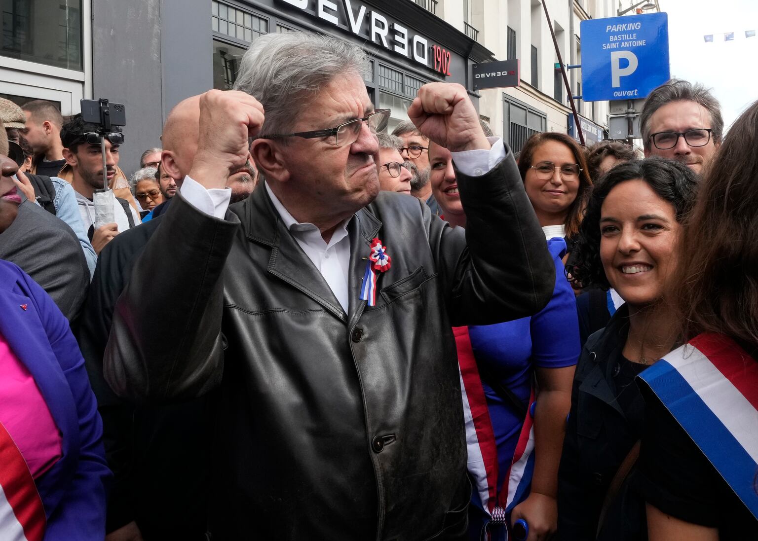 In France’s poor, diverse suburbs, Melenchon's hard left charts a path ...