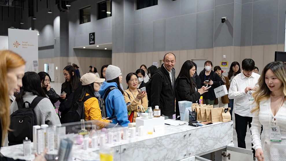 Korean influencer warns against early cosmetic procedures amid tourism boom