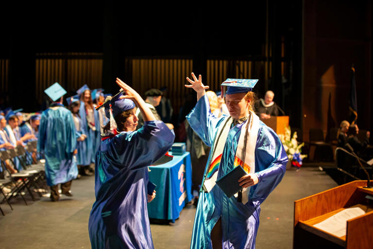 Times, locations of Eugene-Springfield high school graduations