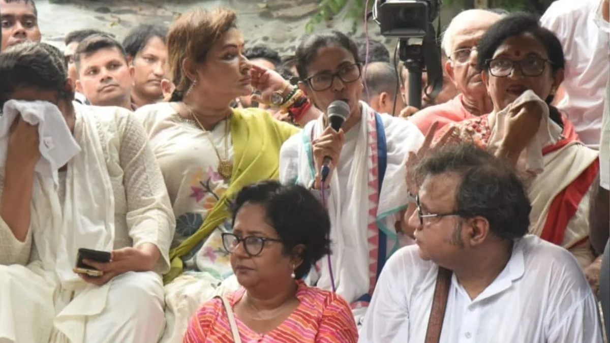 'I will fight or die': Mamata holds massive protest in Kolkata against ...