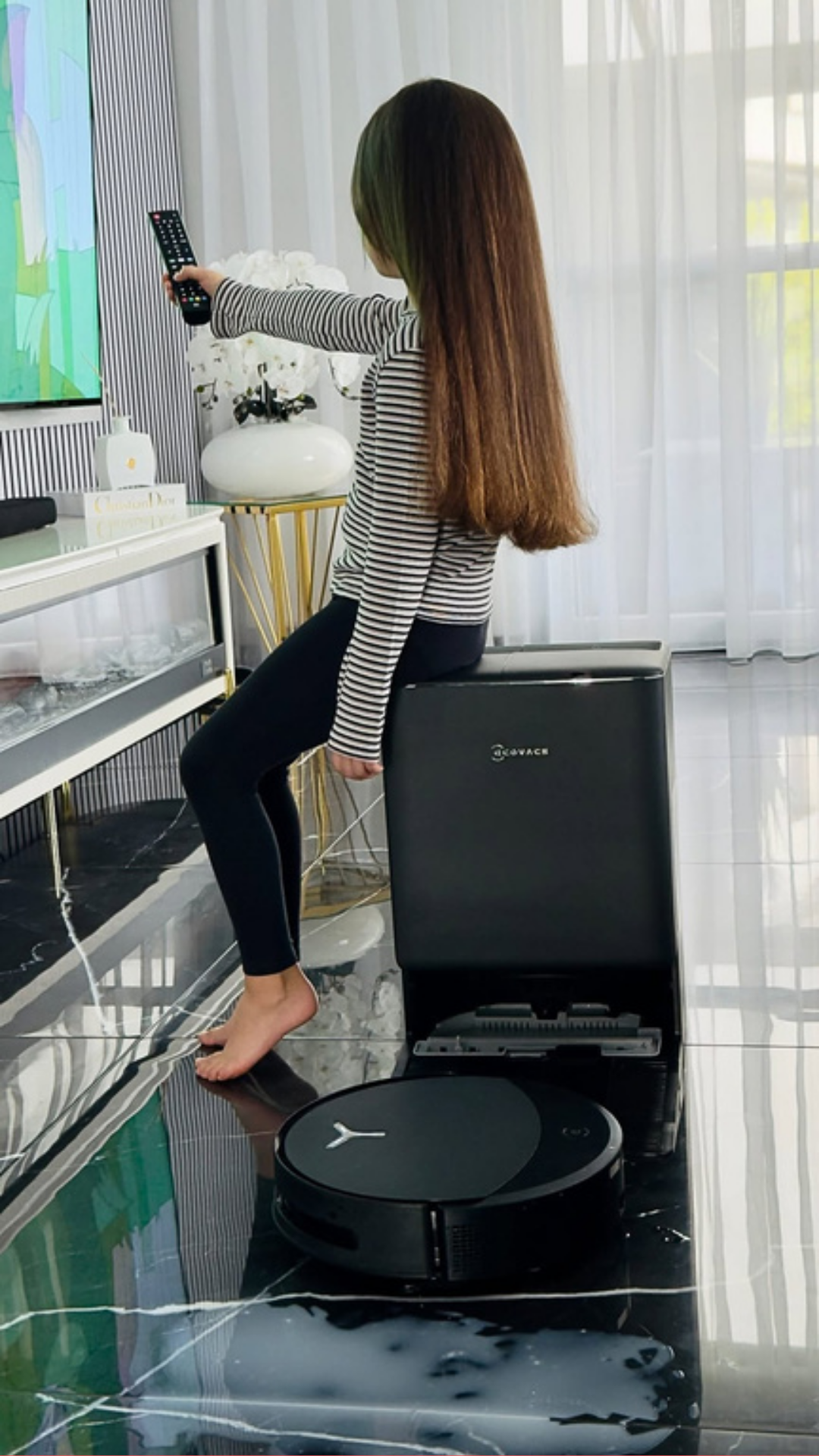 Smart cleaning robot for effortless home living