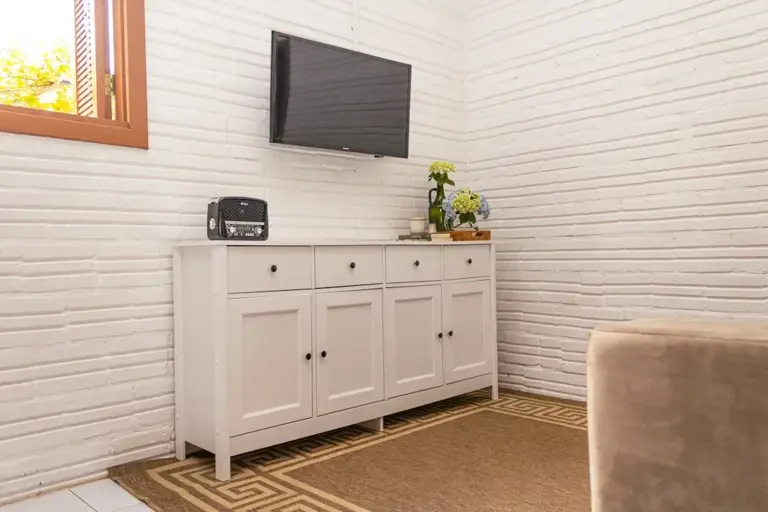 5 small living room ideas that save so much space