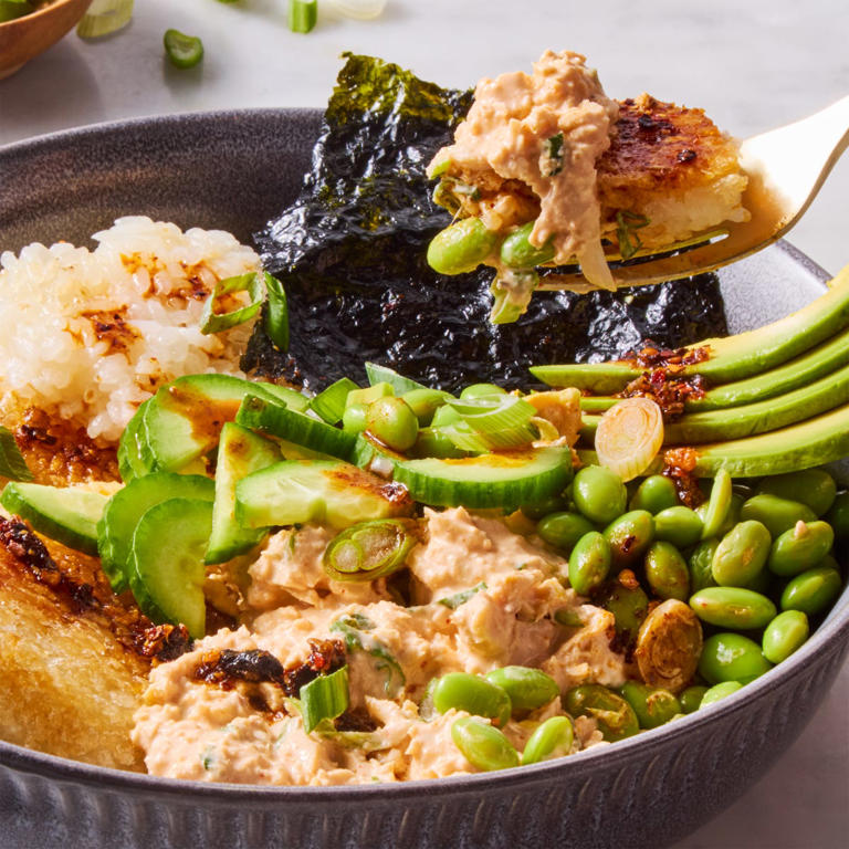 Spicy tuna & crispy rice bowls are my go-to easy lunch