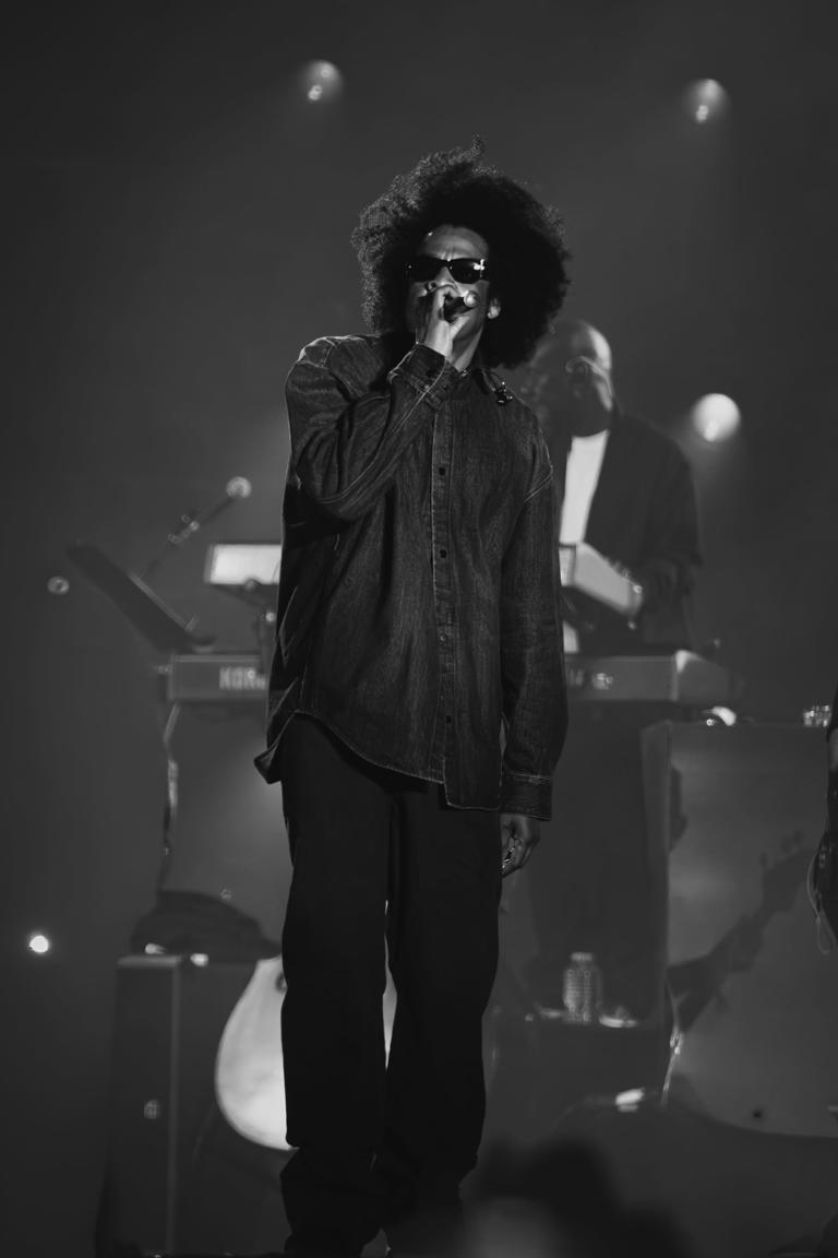 Jay-Z’s comb-out at Roots Picnic highlights ignorance about Black hair