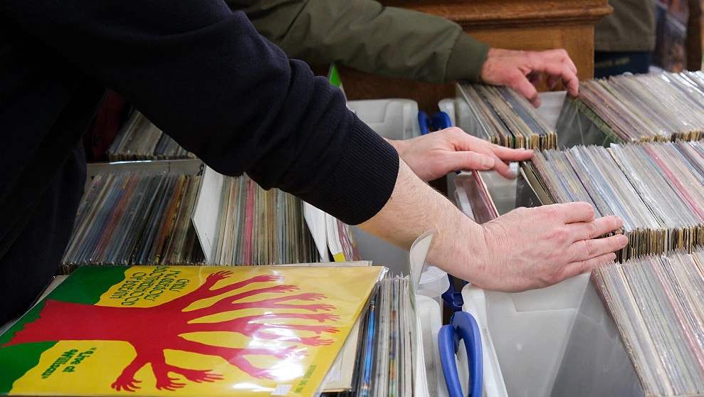 How to buy and care for used vinyl records