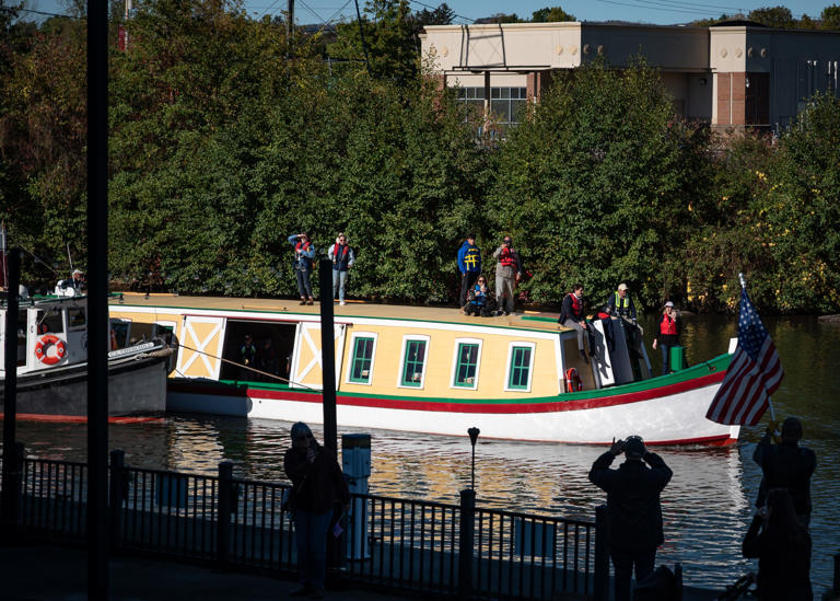 Seneca Chief replica barge stops in 3 Mohawk Valley ports on way home