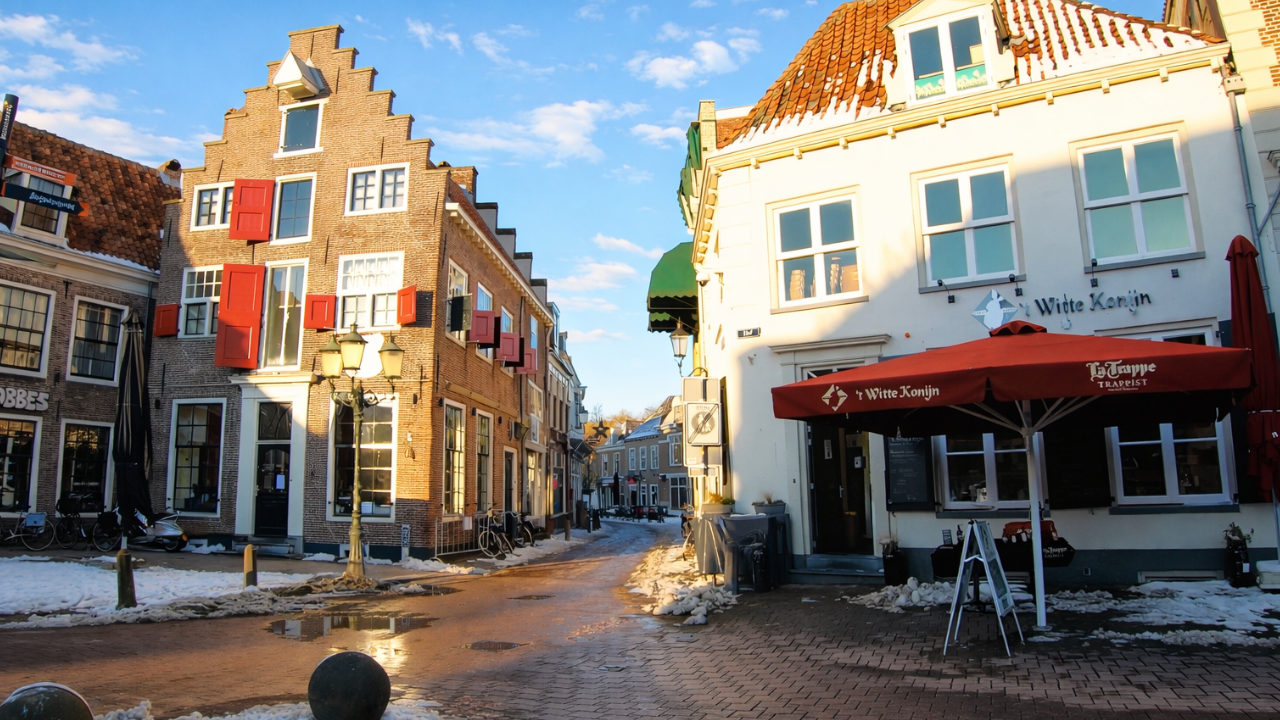 Promenade dans la charmante vieille ville d’Amersfoort en hiver (4K)