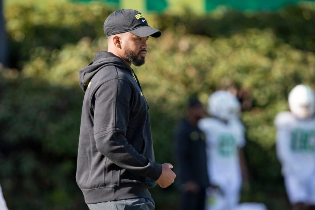 Big Ten coach faces driving charges