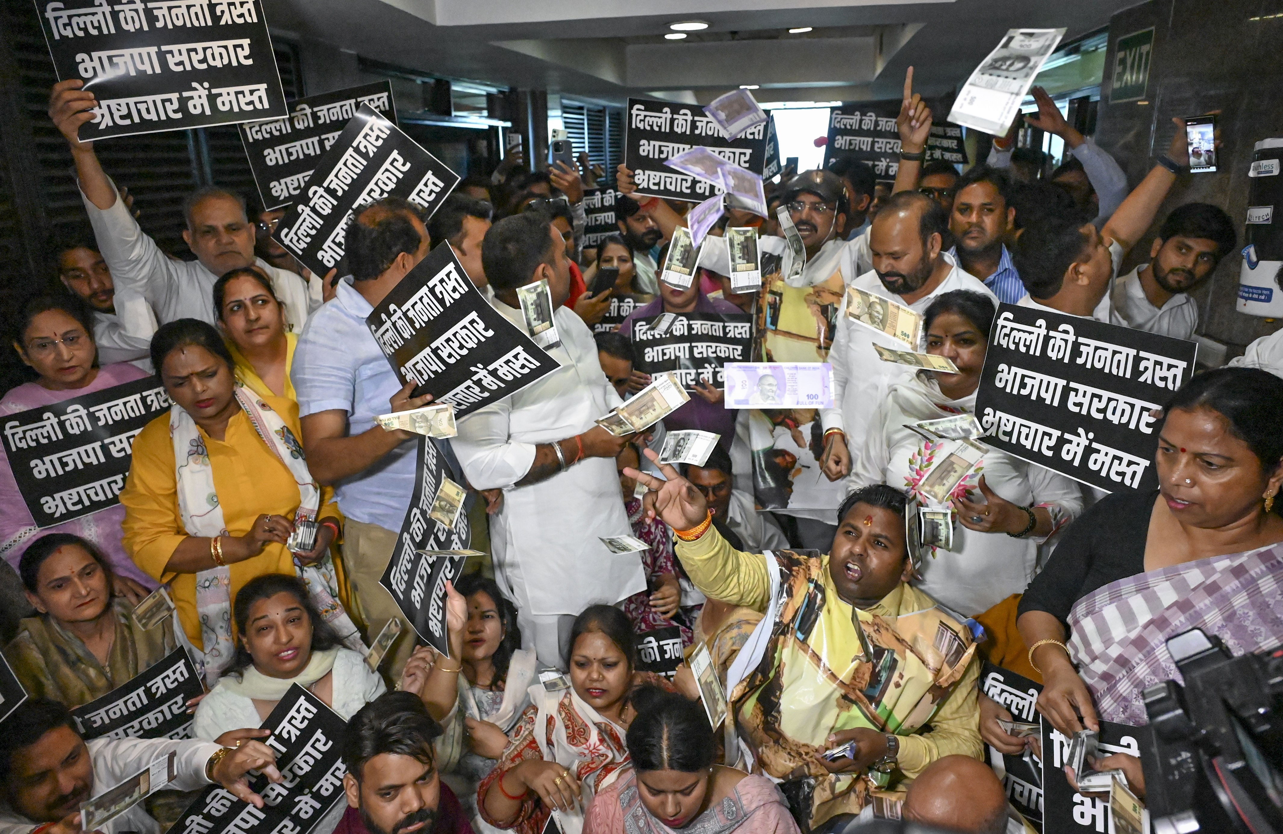 Saket building collapse: AAP councillors protest outside MCD ...