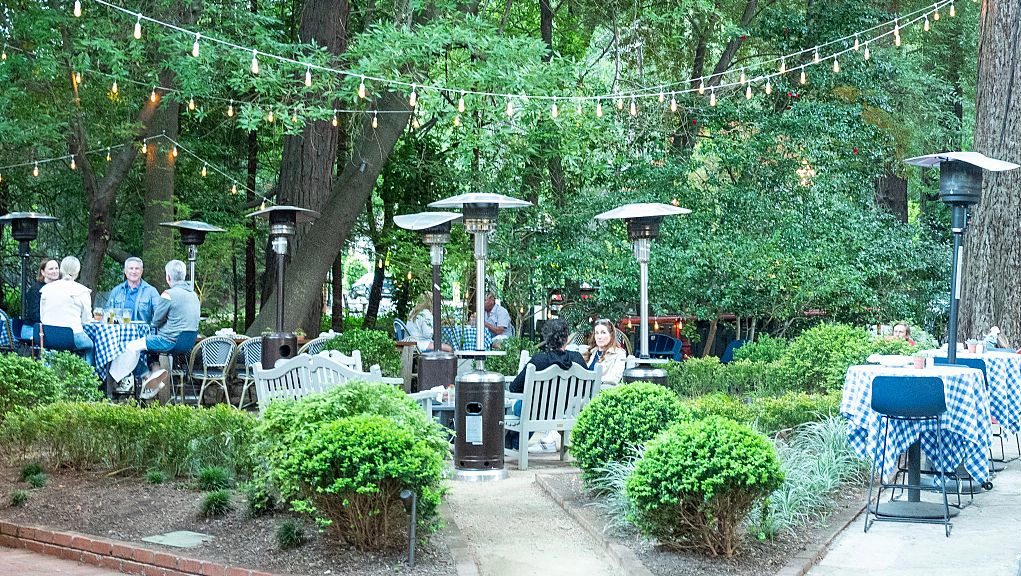 13 charming restaurants across America