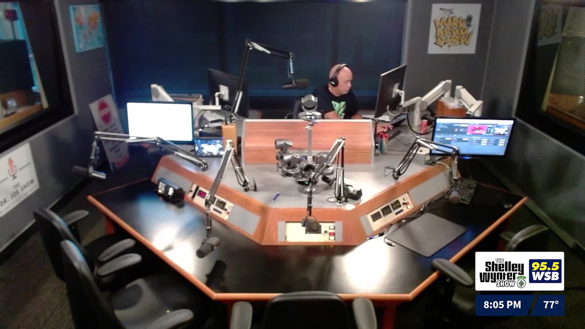 Burt Jones versus an empty podium