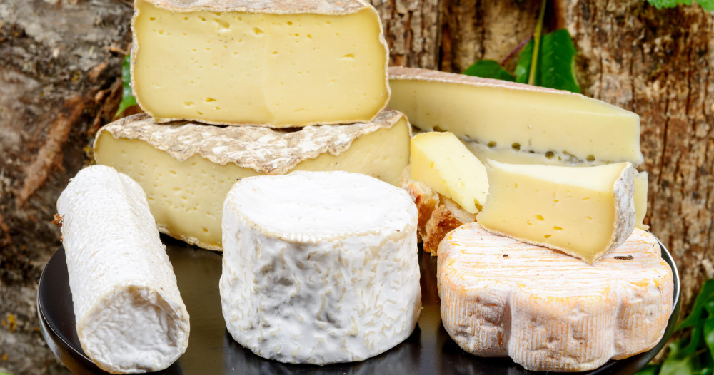 Feta, mozzarella, cancoillotte : le fromage le plus léger n’est pas ...