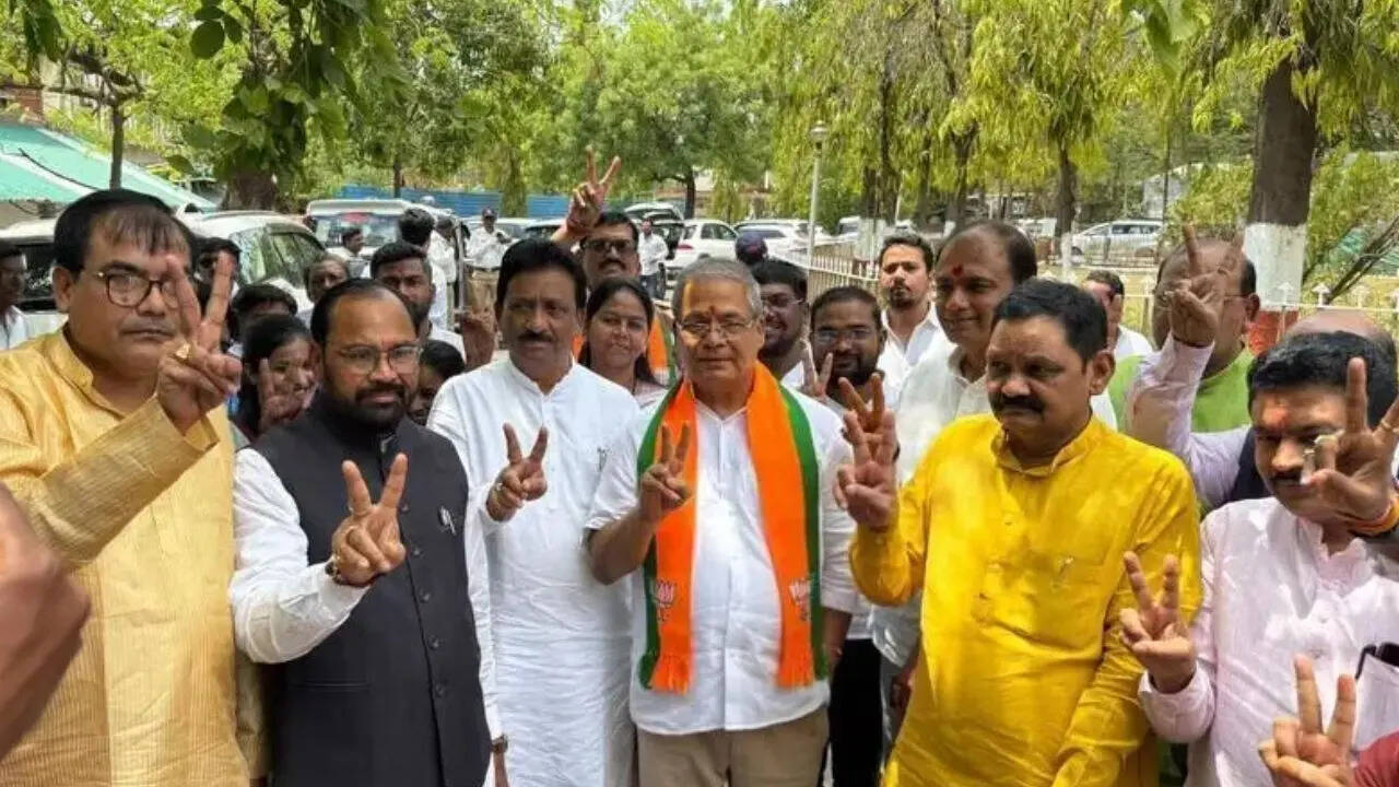 Maharashtra MLC polls: BJP’s Arun Lakhani in spotlight over Sharad ...