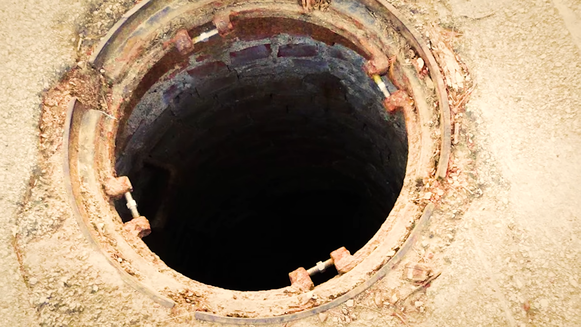 A rancher claimed he found a bottomless hole - then the government ...
