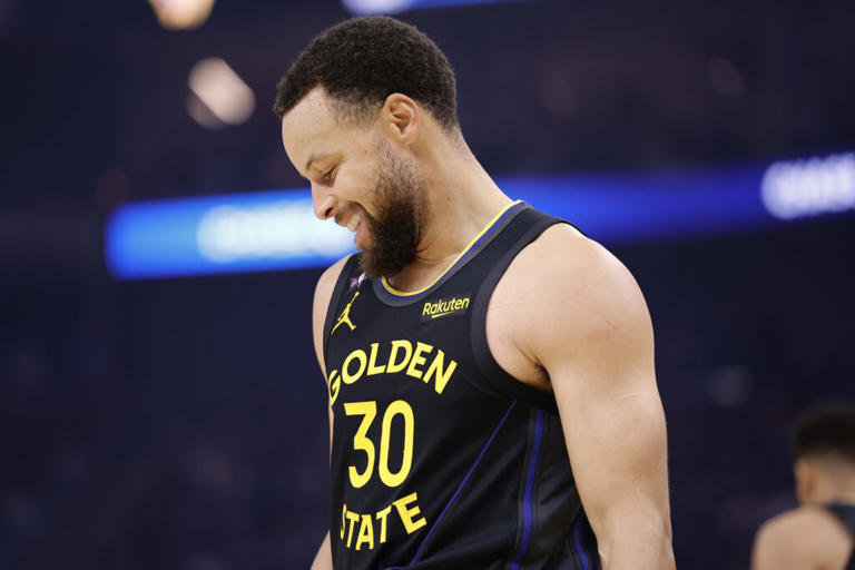 NBA star Stephen Curry signs shocking 10-year shoe deal