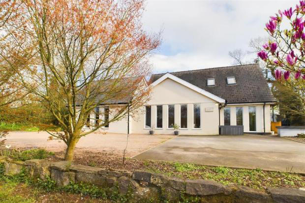 Four-bedroom bungalow with hot tub on the market for £850,000