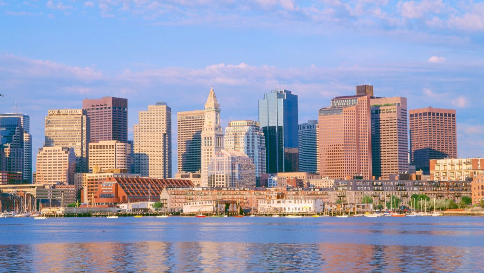 24 US cities where retirees thrive