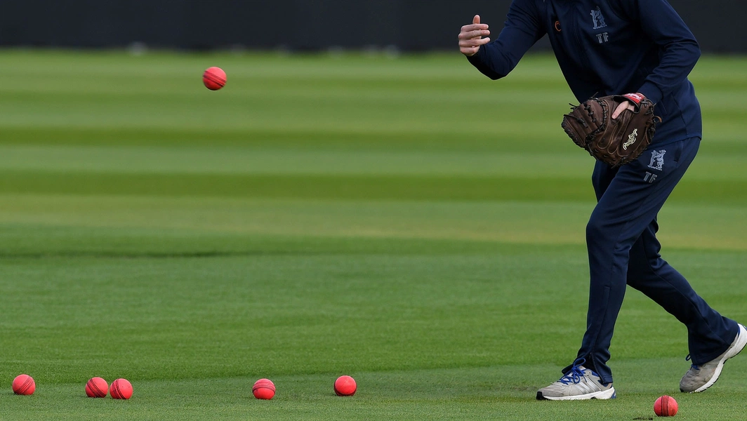 ICC approves pink ball trial to combat bad light in tests