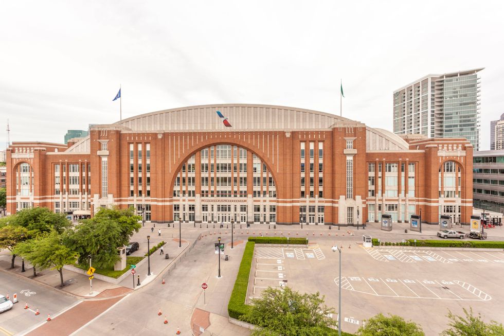 Mavericks select former Valley View Mall site for new North Dallas arena