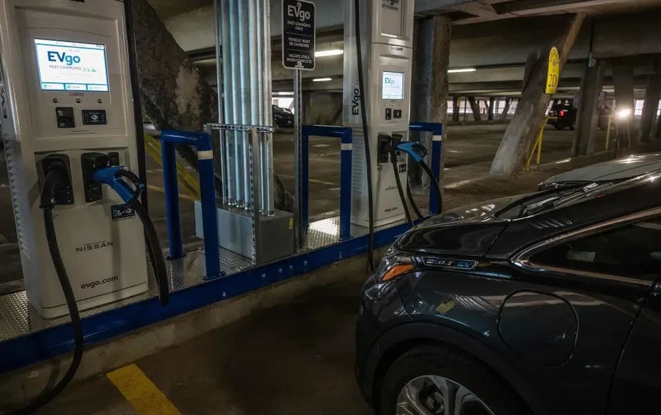DC to turn streetlights into EV chargers using diesel settlement funds