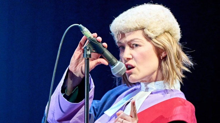 Disruptive idiots are destroying theatre – they deserve to be berated