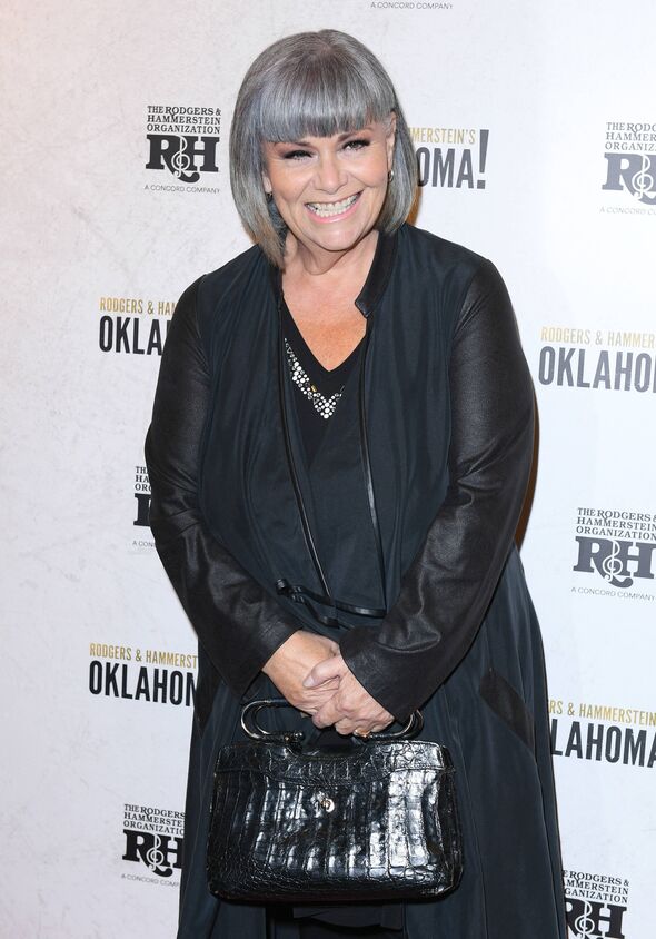 Dawn French's quiet life in unpretentious village after leaving £6 ...