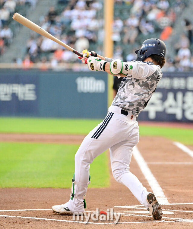 [MD포토] 박찬호 매서운 타격