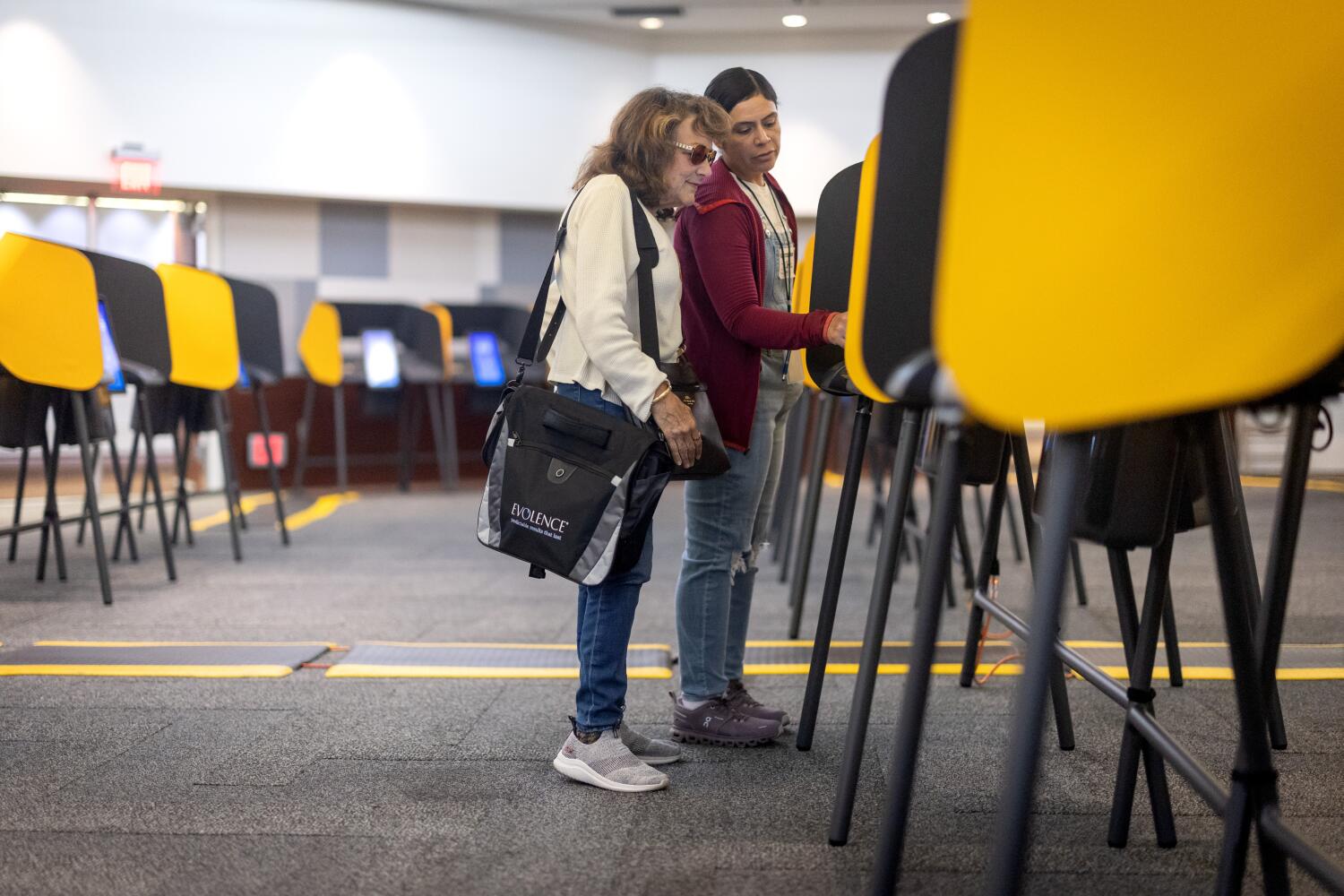 Democratic voters confident California election is secure, Republicans ...