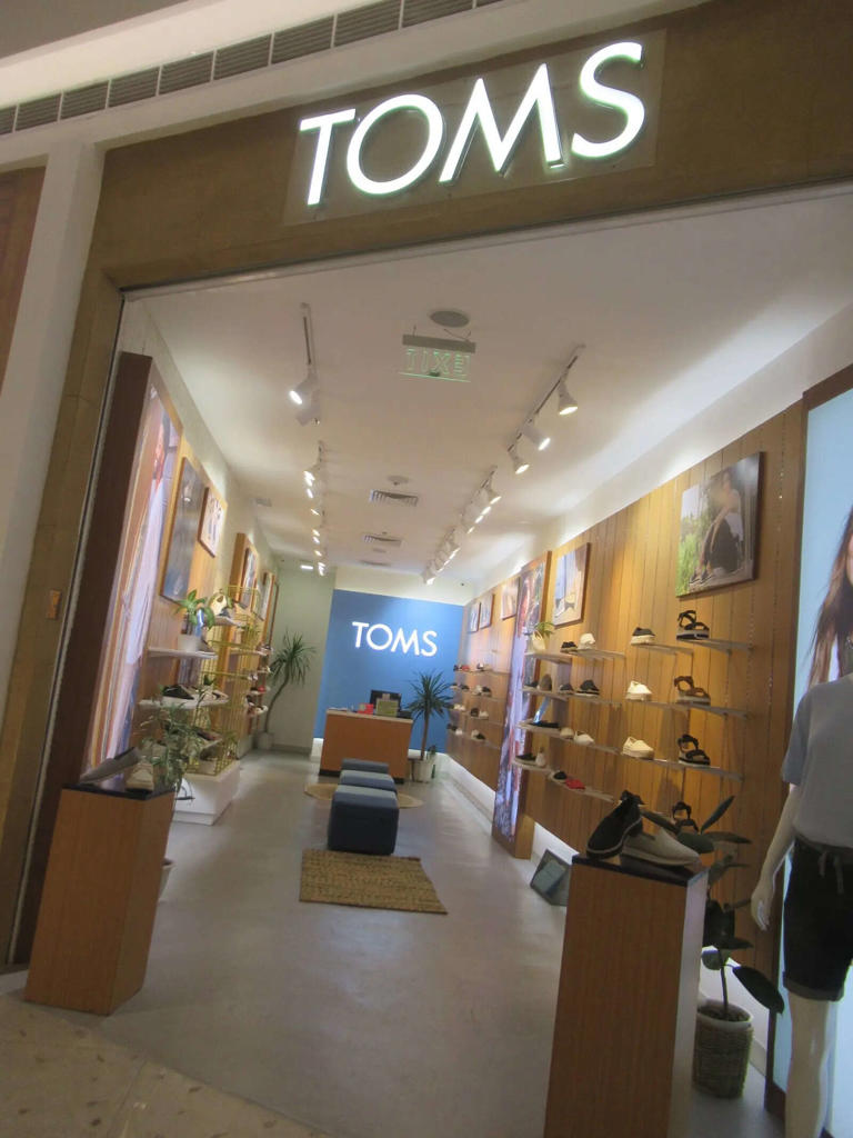 How TOMS made charity part of checkout with one simple shoe promise
