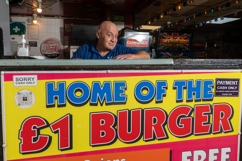 Blackpool burger man reveals how he's kept price at £1 for 20 years