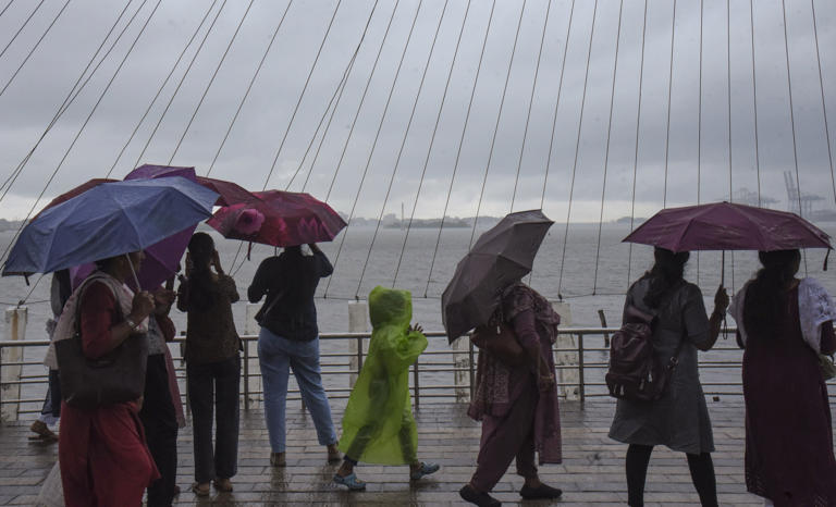 Southwest monsoon expected to onset over Kerala around June 4: IMD