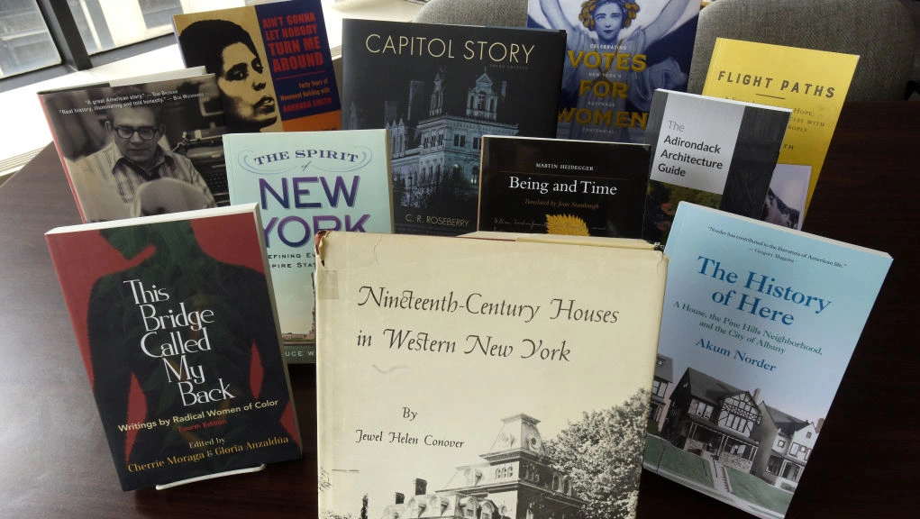 15 influential books shaping American thought