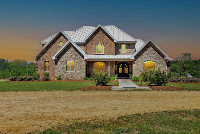 Own this 75-acre Mississippi estate for 3.25 million. What to know