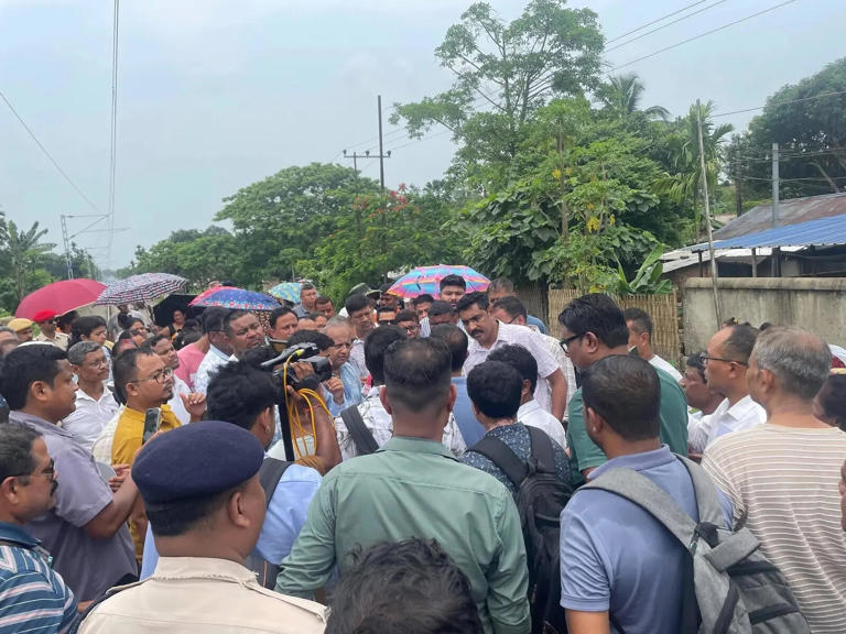RUB assurance ends prolonged protest over Na-Ali Habichuk railway ...