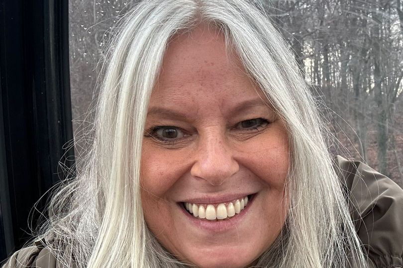 Mum-of-four had all her 'wobbly' teeth out in one go - but 'traumatic ...