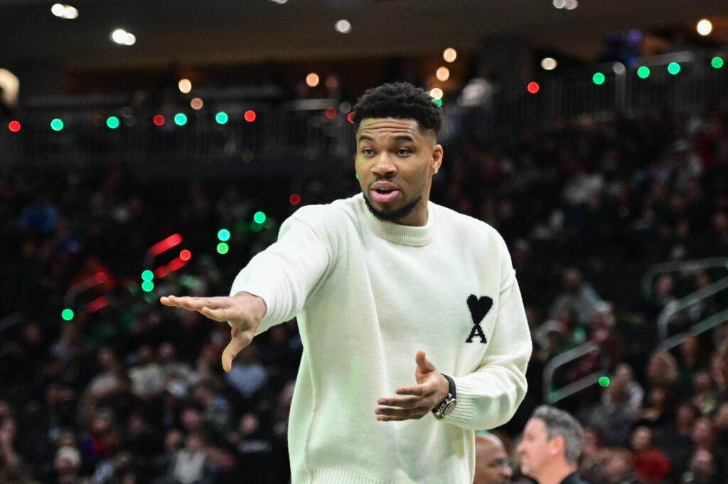 NBA star Giannis Antetokounmpo reveals only team he will sign contract ...