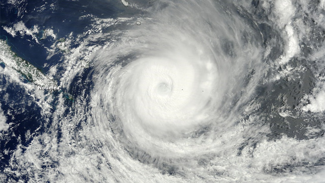 Tropical Storm Jangmi is set to slam mainland Japan Tuesday — Osaka ...