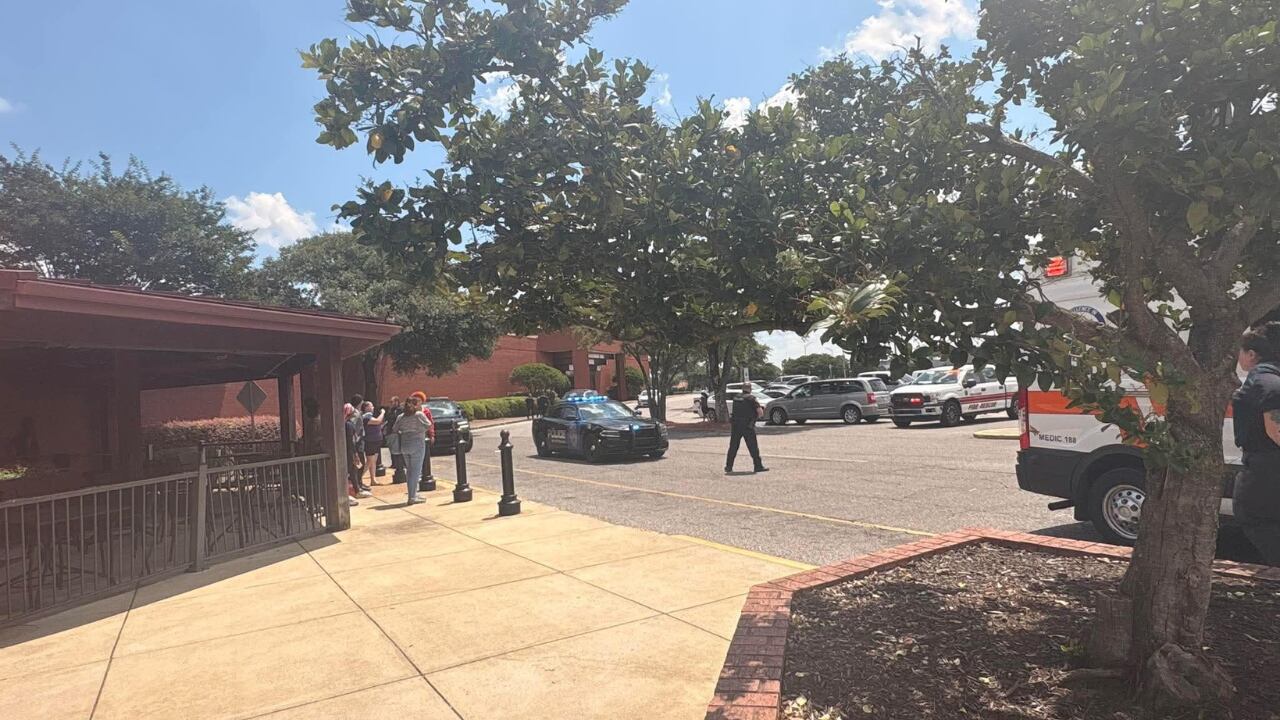 Woman arrested after pepper spraying multiple people at Tuscaloosa ...