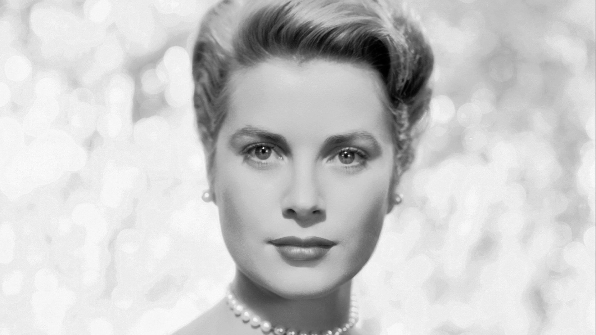 Princess Stéphanie turned royal life into tabloid legend—while carrying ...