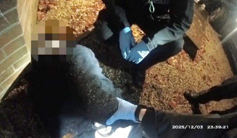 “I can’t breathe” – Shocking moment teen handcuffed after being fatally ...