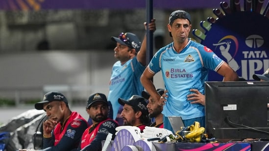 Sanjay Manjrekar throws his weight behind Ashish Nehra as India's next ...
