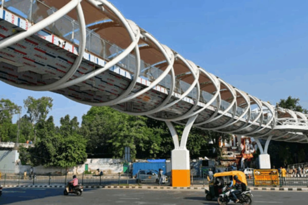 Mumbai's Metro Line 9 corridor to get 7 new pedestrian bridges | Check ...
