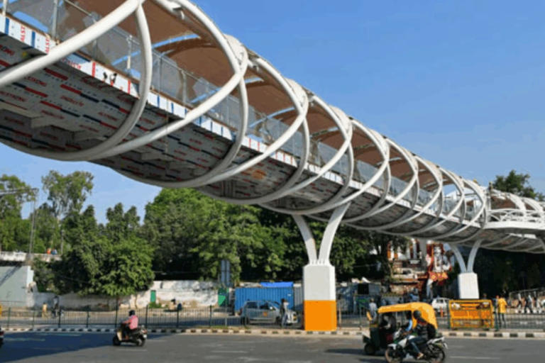 Mumbai's Metro Line 9 corridor to get 7 new pedestrian bridges | Check ...
