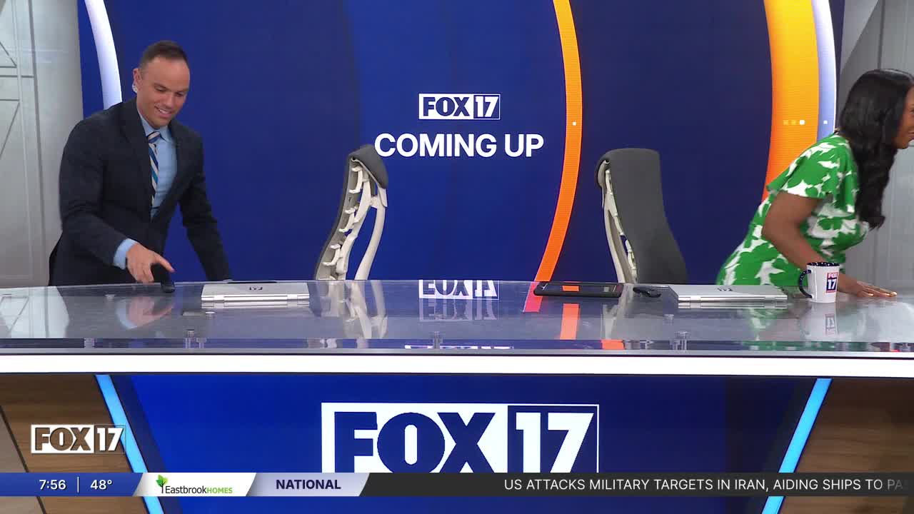 Janice and Elliot try to celebrate Leave Work Early Day