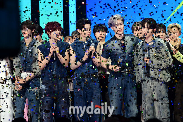 [MD포토] 앤더블 '더쇼' 1위