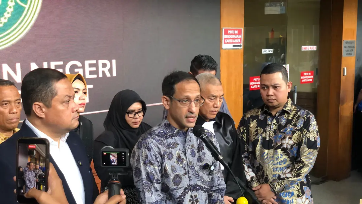 Lewat pleidoi, Nadiem Makarim tegaskan kebijakan Chrome OS hemat uang ...