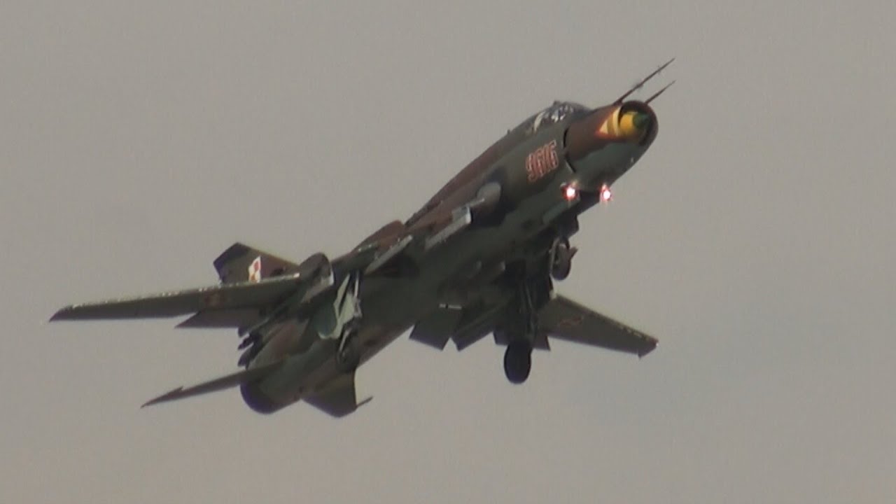 Watch this pair of Su-22s light up the sky - "A rare sight in modern ...