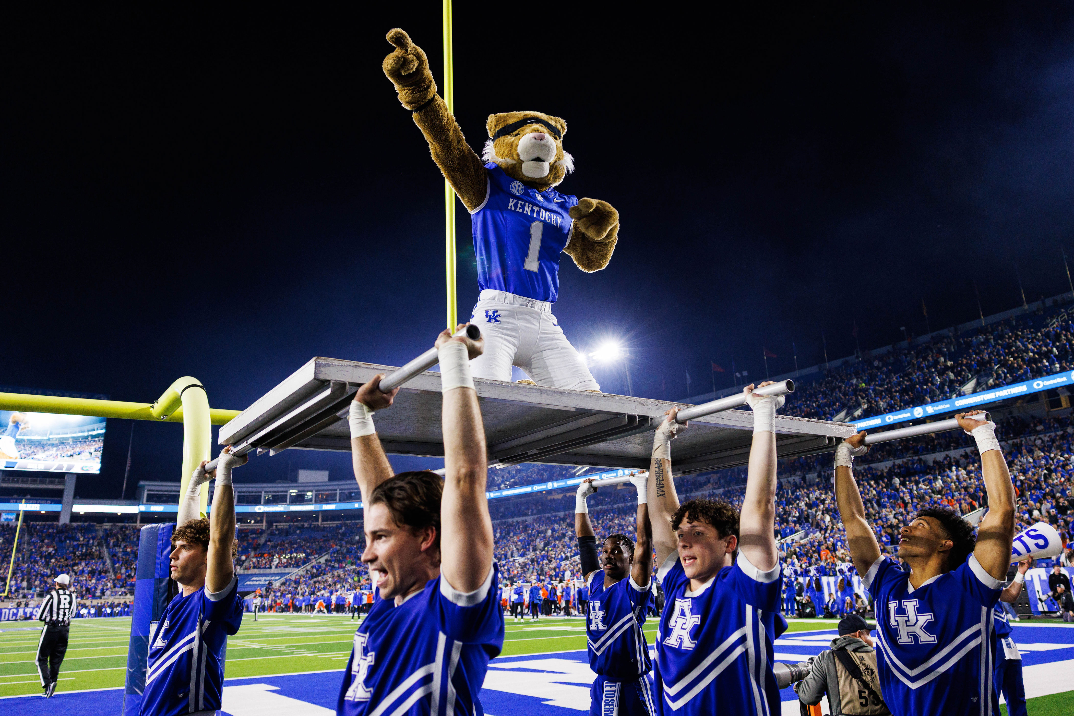 Insiders predict 4-star Ohio recruit Dominic Black to pick Kentucky ...