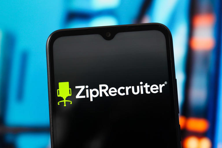 5 hiring tools that level the playing field for small business owners